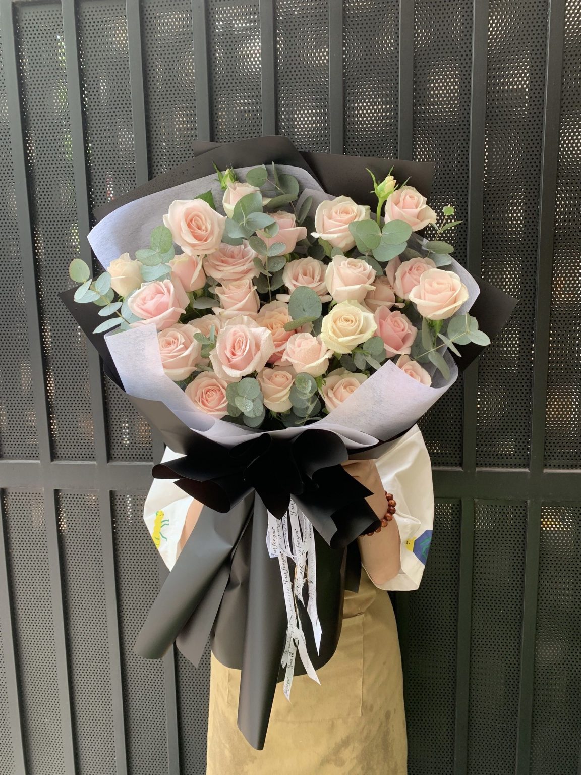 Layla Flowers - Hoa tươi Thủ Dầu Một