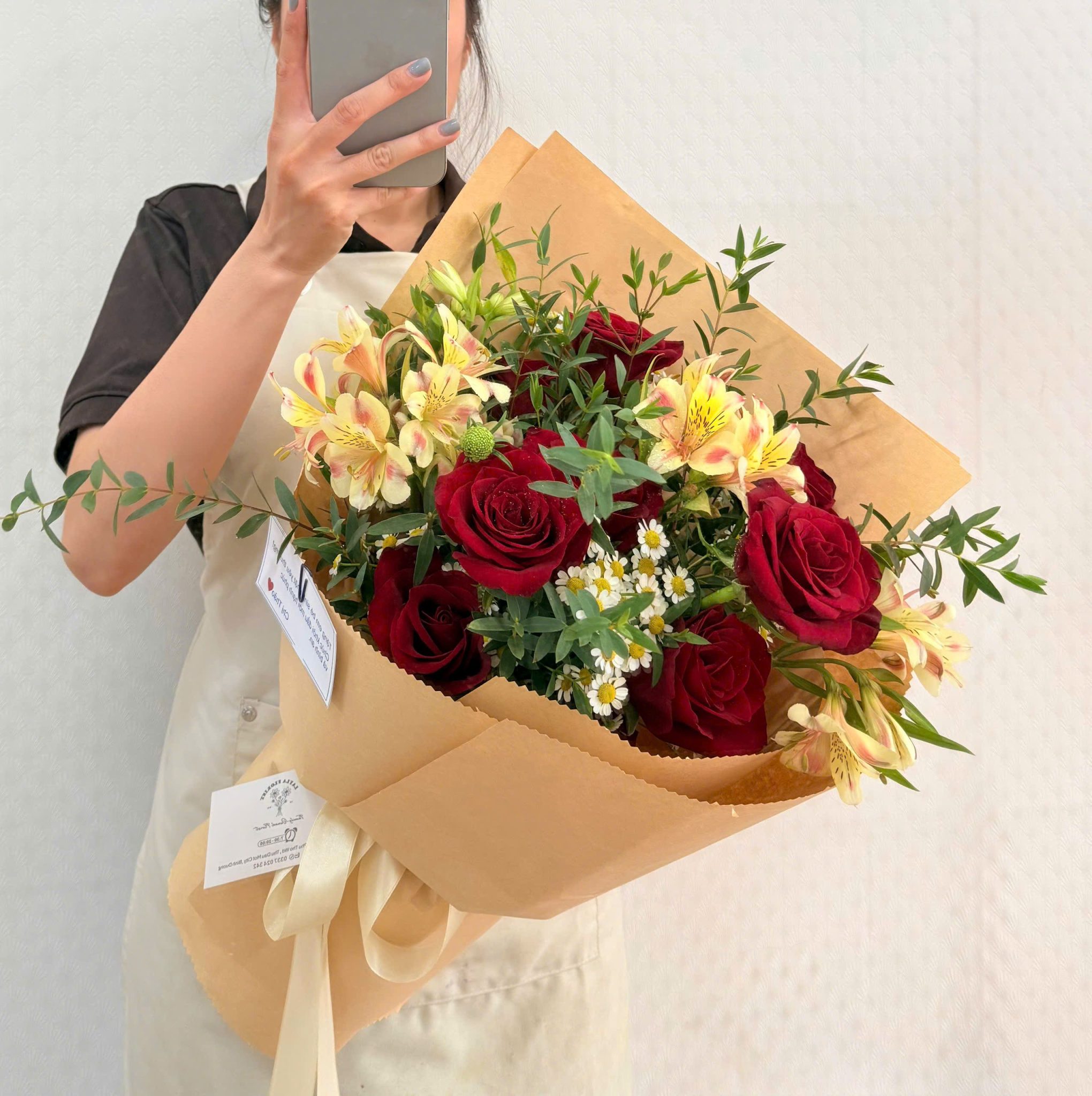 Layla Flowers - Hoa tươi Thủ Dầu Một